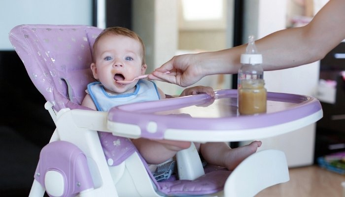 Feeding Babies Cinnamon: Benefits, Risks, When To Introduce