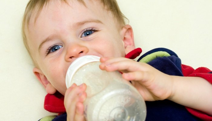 Poop Changes When Switching to Whole Milk: What To Expect